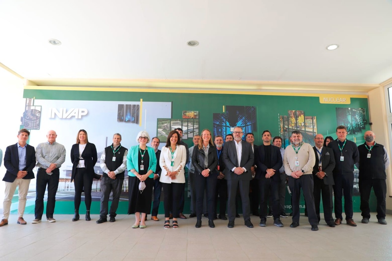 Visit to INVAP with a view to producing green hydrogen - INVAP ...