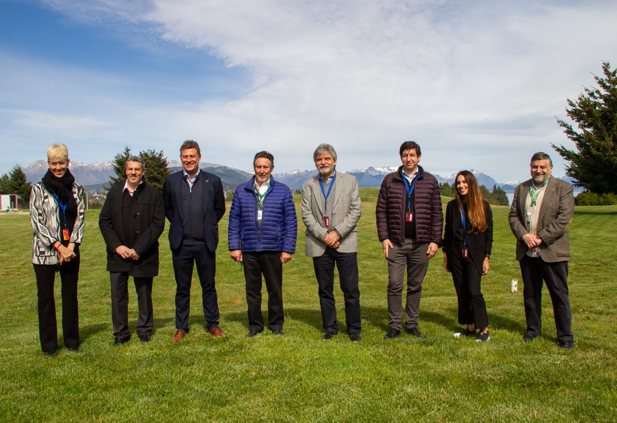 The Minister of Science, Technology and Innovation visited INVAP ...