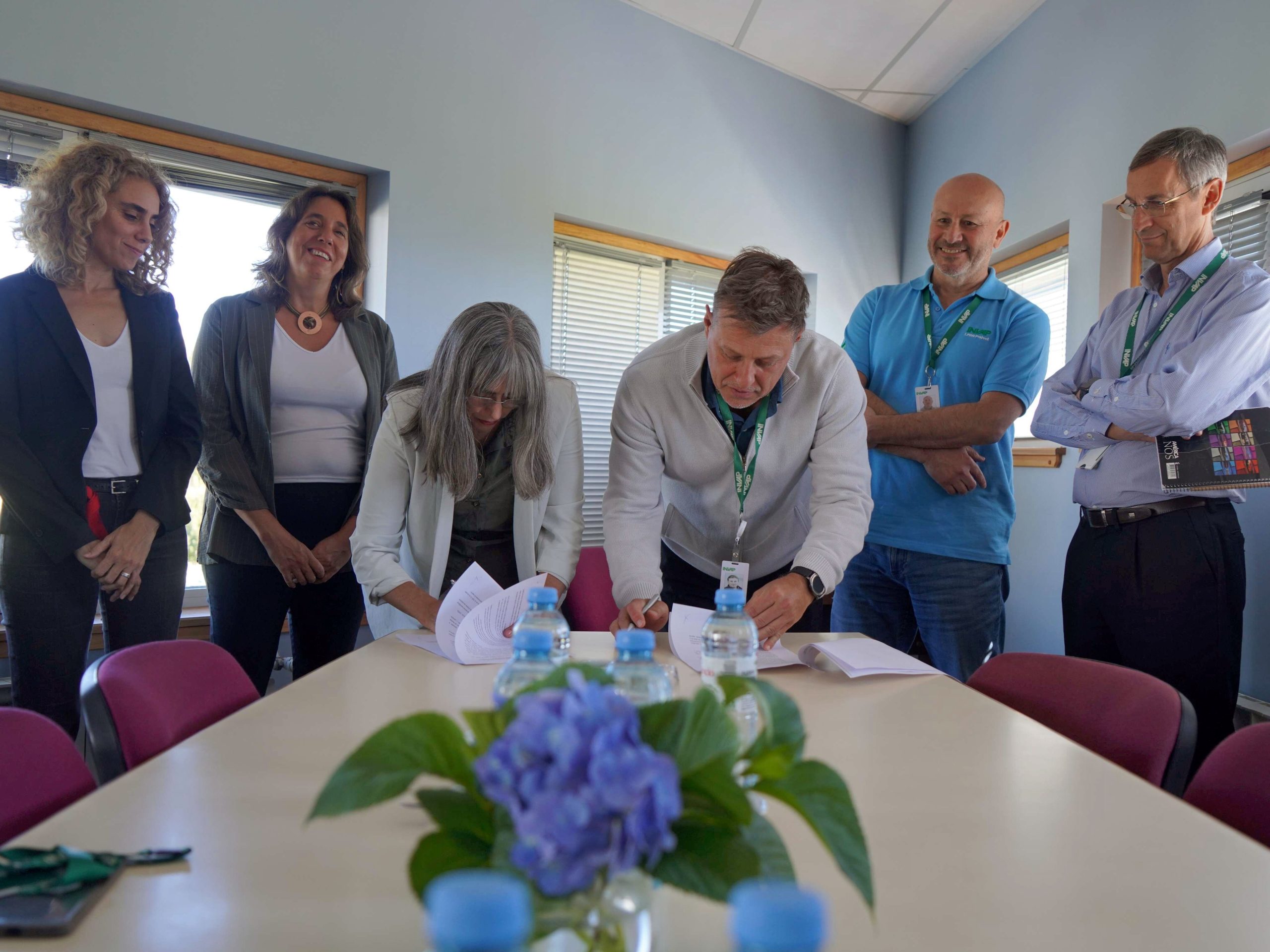 INVAP y CNEA firmaron un memorando para explorar oportunidades ...