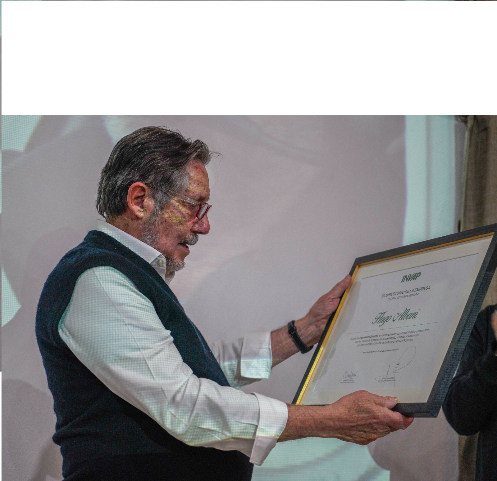 Lic. Hugo Albani was distinguished as Chairman Emeritus of INVAP’s ...